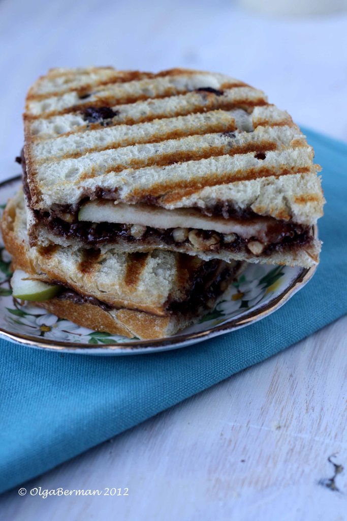 Mango & Tomato: Guest Post on Bella Nutella: Nutella Panini with Apple ...