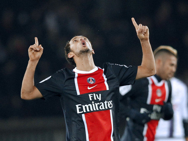 Nenê | TOP SOCCER PLAYERS