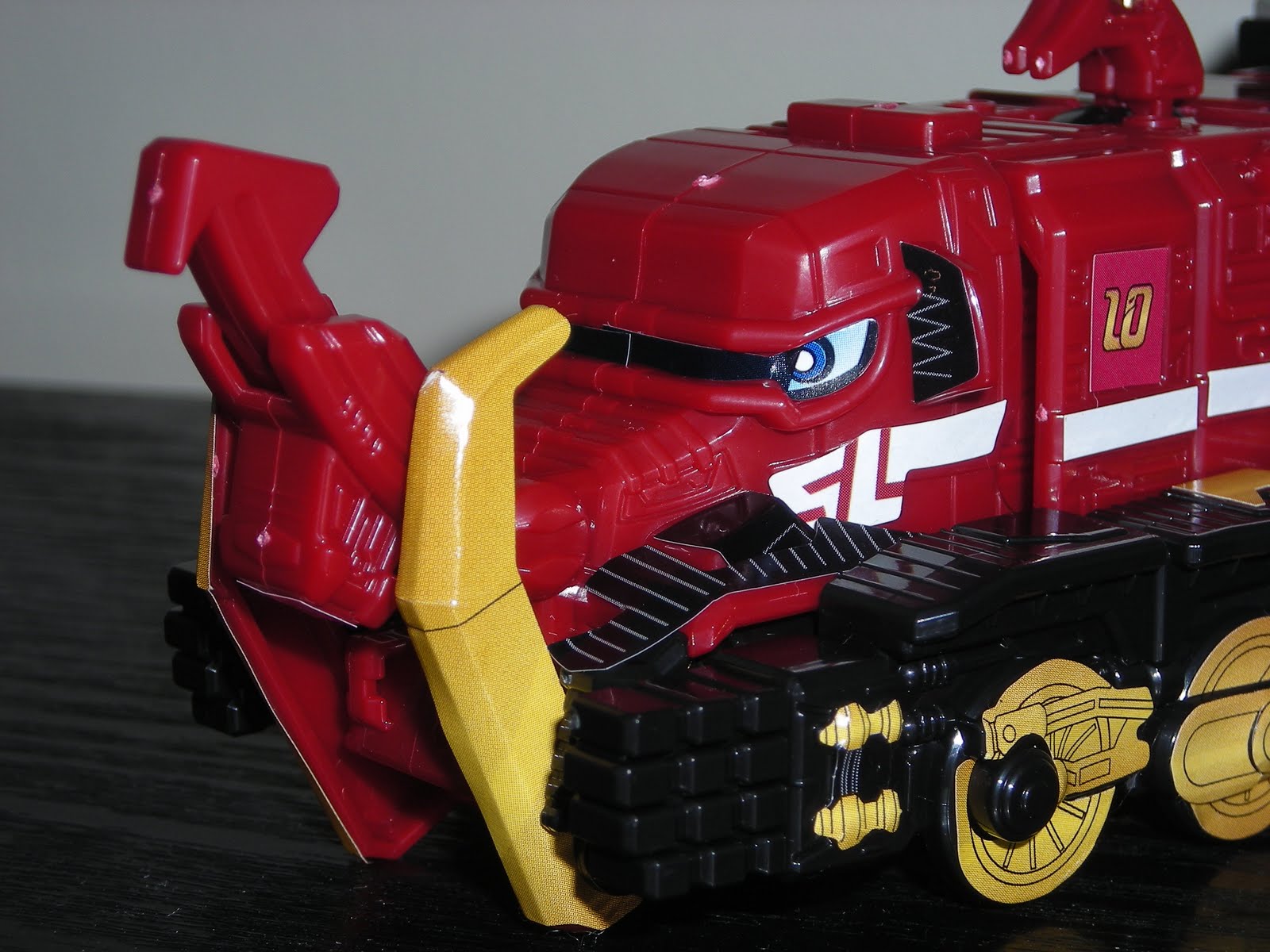 My Shiny Toy Robots: Toybox REVIEW: Engine Sentai Go-Onger mini-pla ...