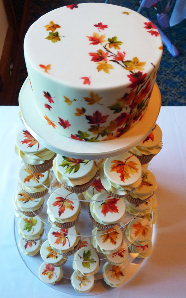 Amelie s House Maple Leaf Wedding Cake amelie-s-house-maple-leaf-wedding-cake
