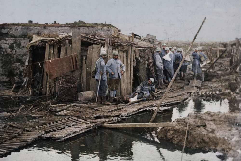 Remarkable Colorized Photos Reveal What Life Was Like For French ... Remarkable Colorized Photos Reveal What Life Was Like For French ...