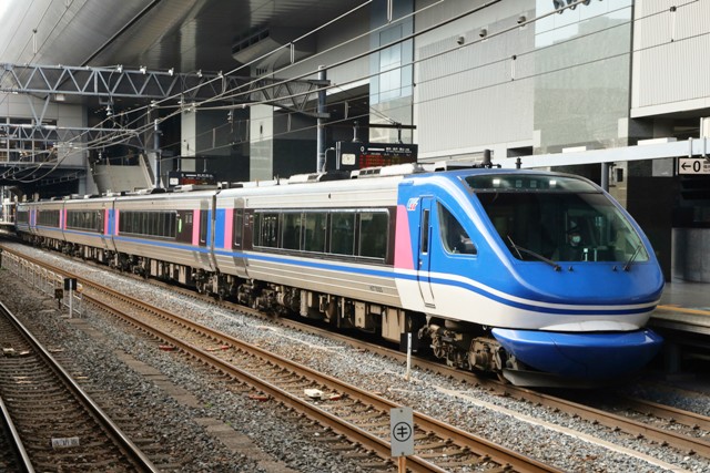 Tokyo Railway Labyrinth: Reunion with Super-Hakuto