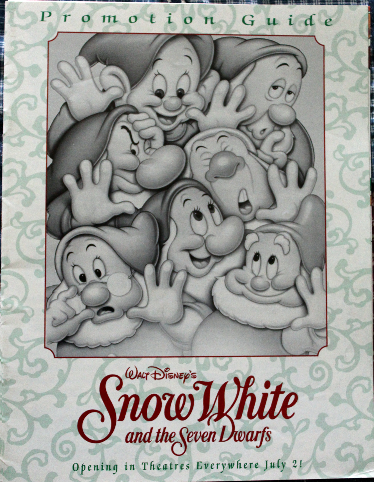 Filmic Light - Snow White Archive: 1993 US Snow White Pressbook