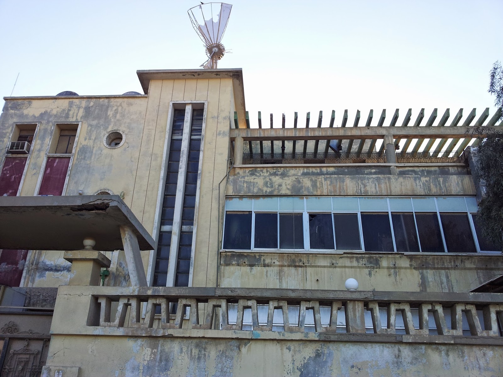 Life in Kuwait Blog: Collection of old Kuwaiti houses - Kuwait City