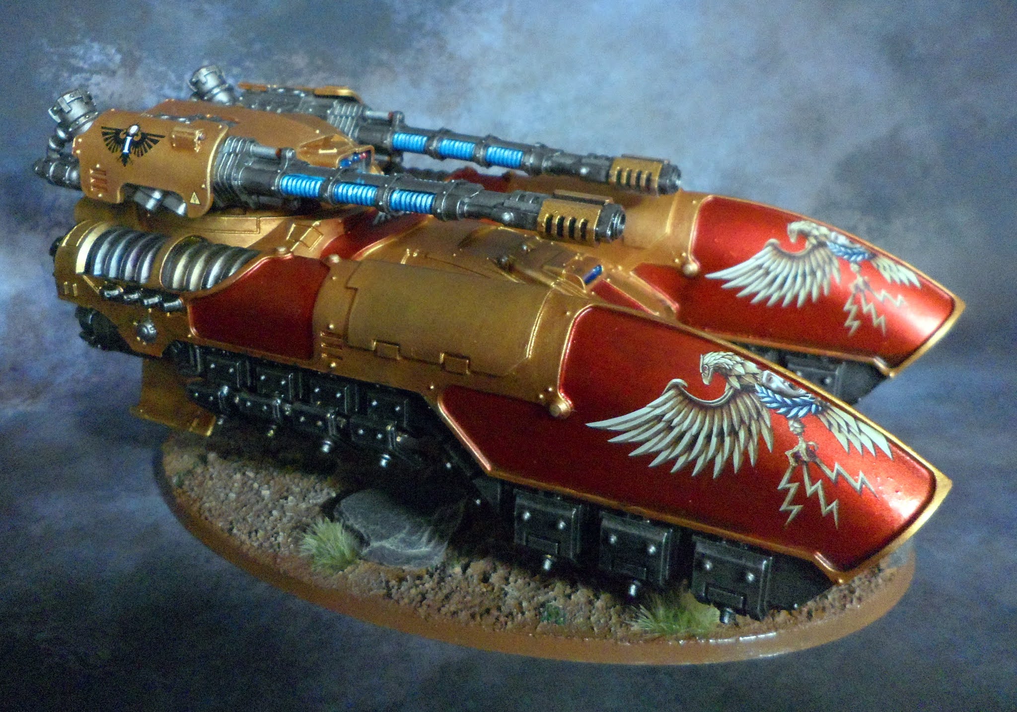 WeeMen: Adeptus Custodes - Caladius Grav Tank
