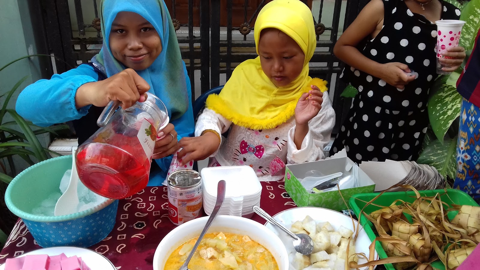 Tradisi Riyoyo Kupat Di Sukolilo - KIM BAHARI SUKOLILO BARU