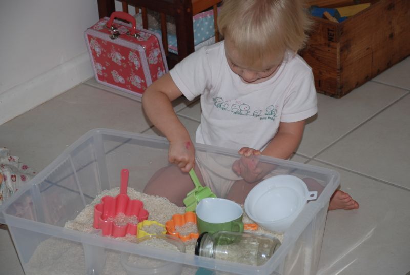 The Provincial Homemaker: Simple 'Toys' - the Rice Tub