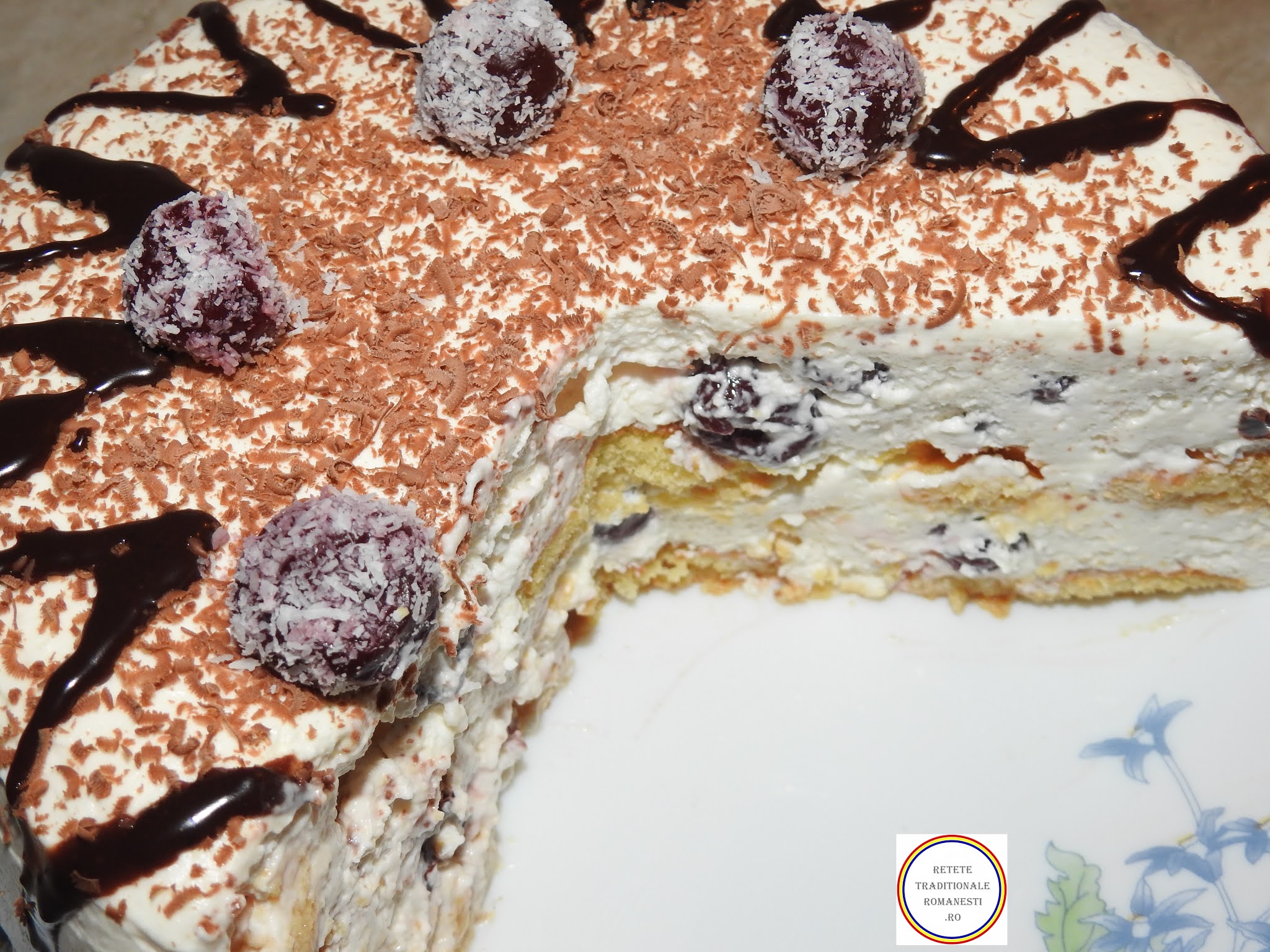 Tort cu piscoturi si visine reteta | Retetetraditionaleromanesti.ro