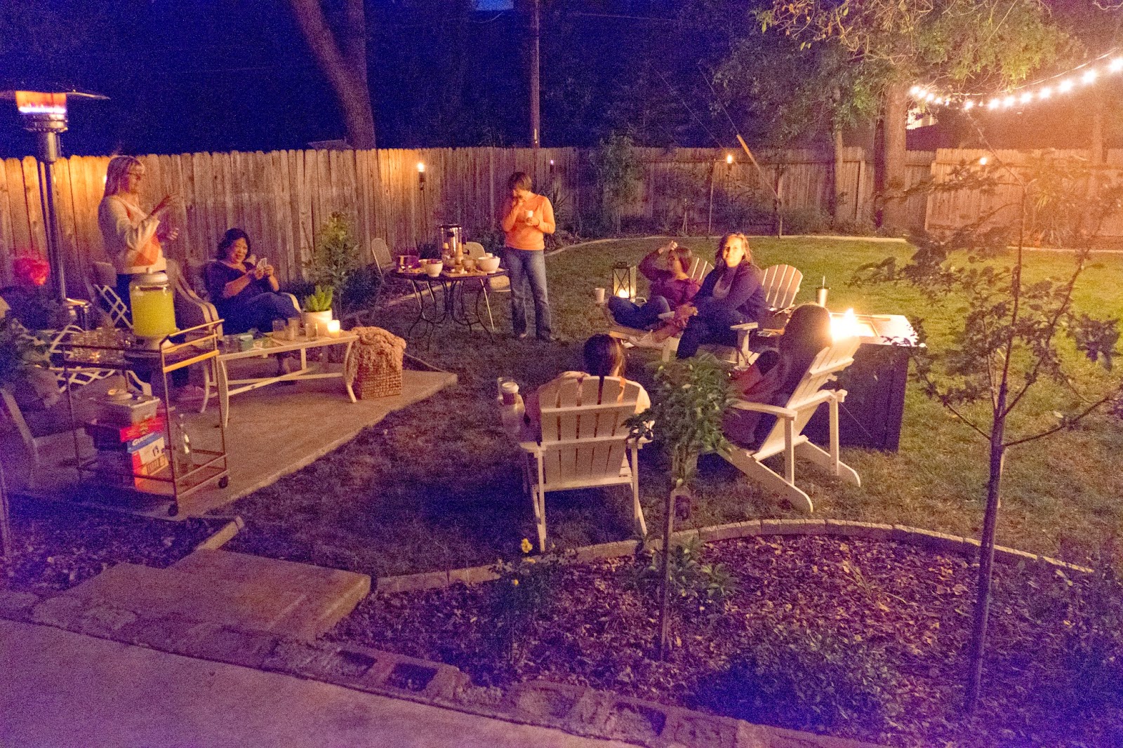 Domestic Fashionista: Girl's Night In: Backyard Game Night