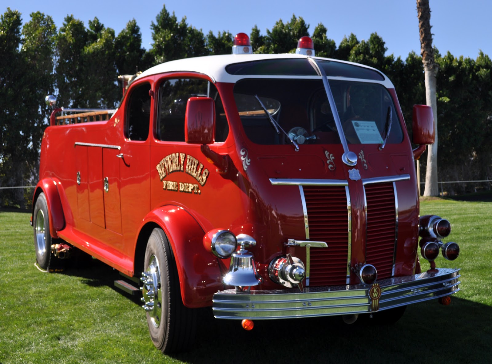 Just A Car Guy: 1940 Beverly Hills Fire Department engine, beautiful ...