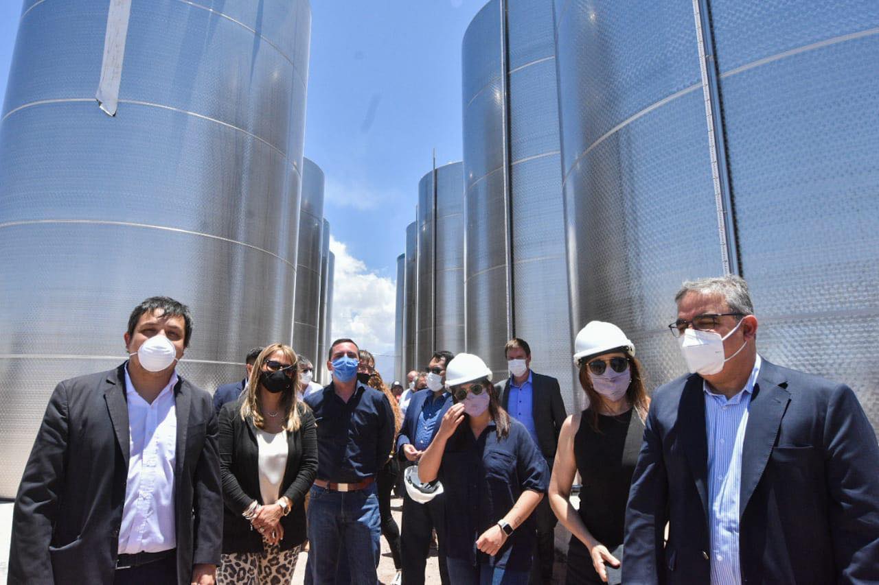 Catamarca comenzará a exportar mosto a Chile por el Paso San Francisco