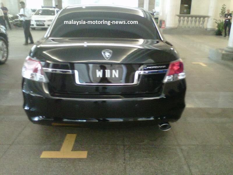 Malaysia Motoring News: New Proton Perdana Revealed, Limo Included