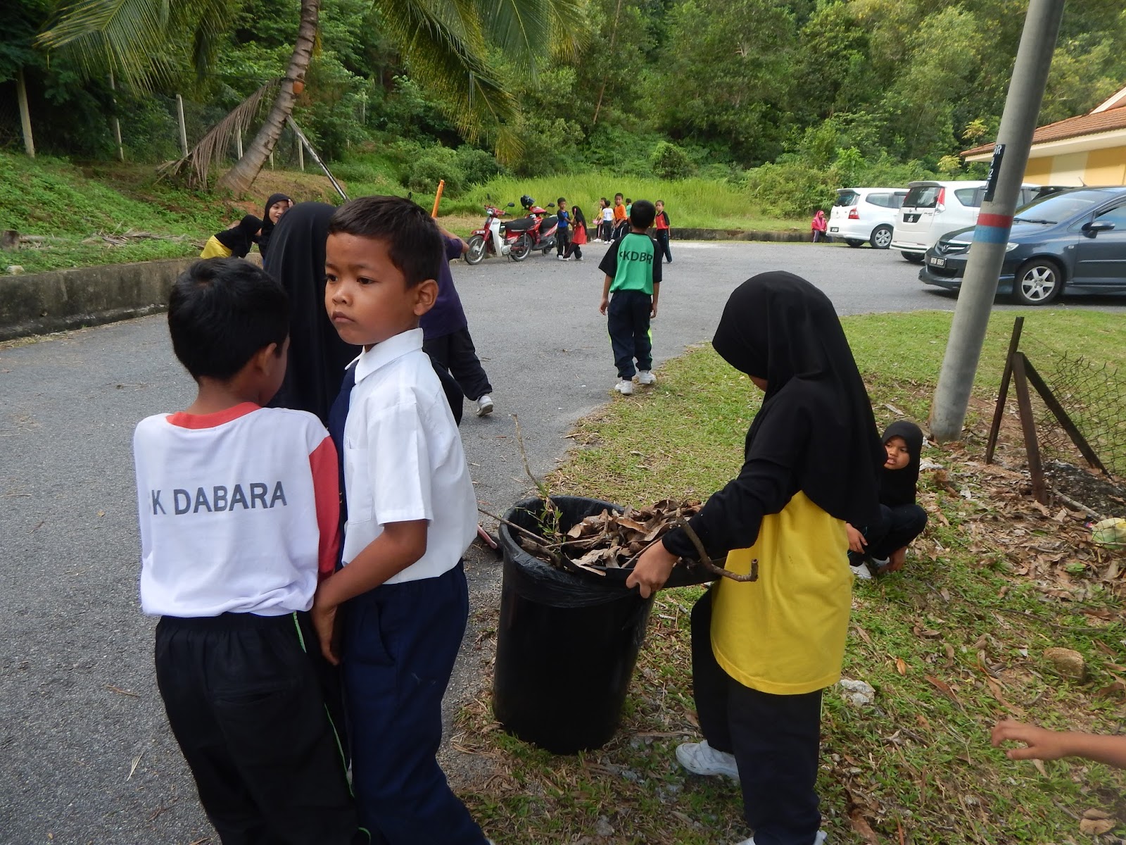 SK Darat Batu Rakit: PROGRAM GOTONG ROYONG SK DARAT BATU RAKIT PADA 28 ...