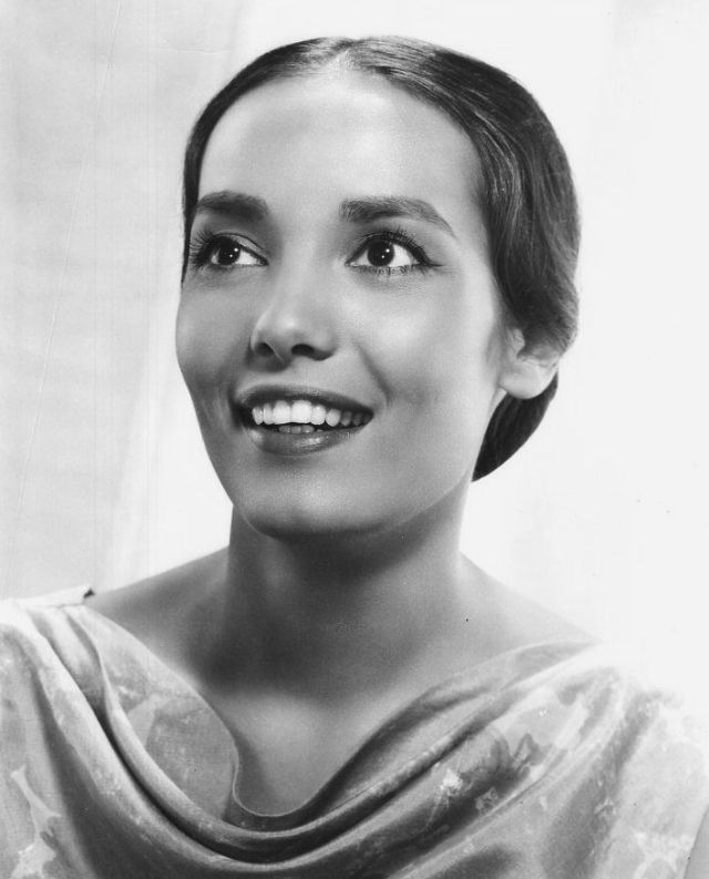 Anna Kashfi The First Beautiful Wife Of Marlon Brando ~ Vintage Everyday