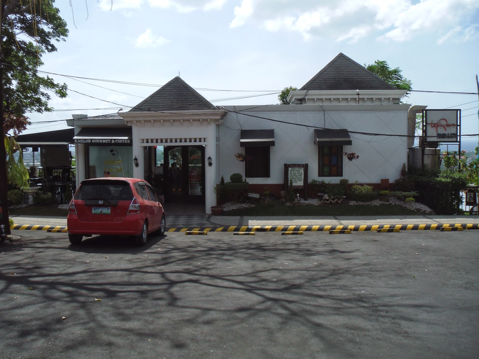 Strolling Around: A 5-Minute Visit to Jack’s Ridge Resort and Restaurant