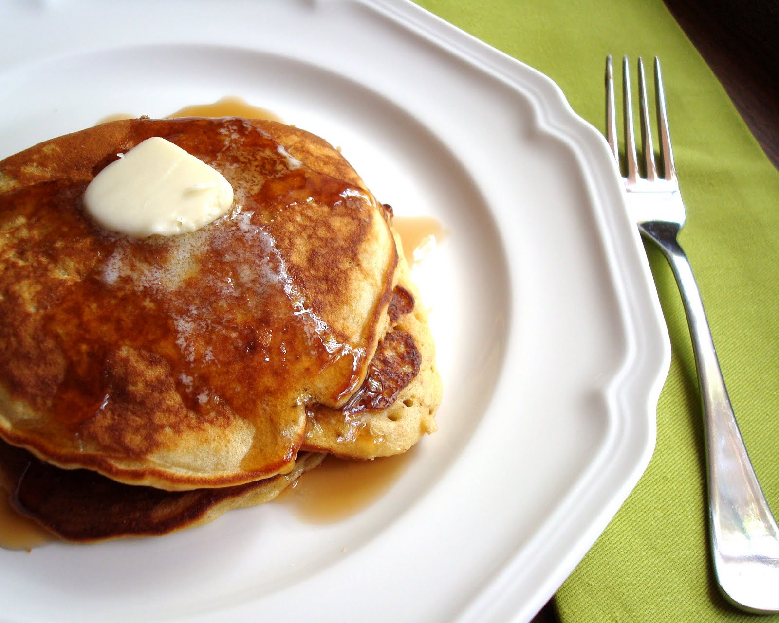 Ommy Noms: Maple Oatmeal Pancakes