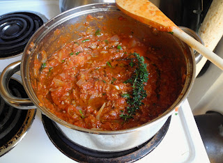french in the cup.: Hearty Bolognese.