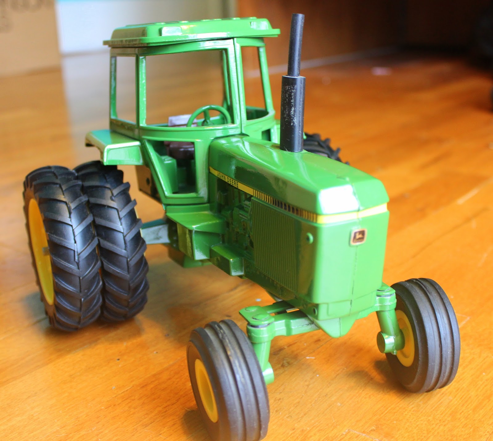 Spoelman Family Toy Tractor Collection: John Deere 4440 Iron Horse ...