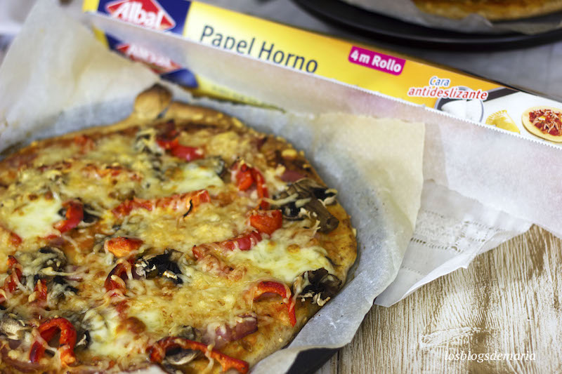 - Los Blogs de María -: Pizzas individuales variadas, papel de horno Albal