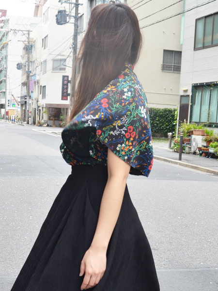 Altamira fleur BLOG: AKIRA NAKA 花柄ブラウス by kanda