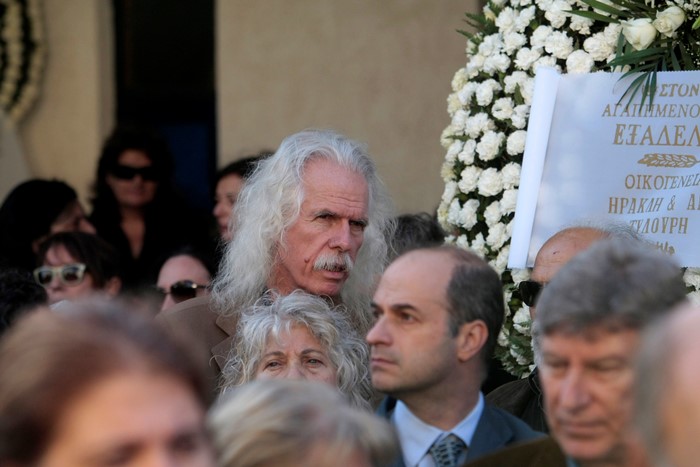 ΘΡΗΝΟΣ ΣΤΗΝ ΚΗΔΕΙΑ ΤΟΥ ΓΙΩΡΓΟΥ ΞΥΛΟΥΡΗ: ΤΟΝ ΠΕΡΙΜΕΝΕΙ Ο ΠΑΤΕΡΑΣ ΤΟΥ, Ο ...