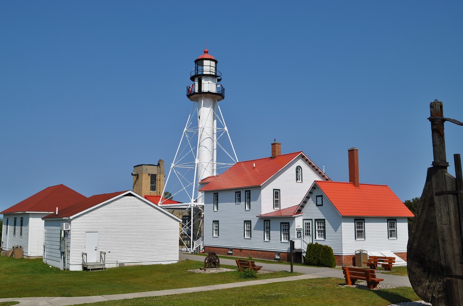 WC-LIGHTHOUSES: WHITEFISH POINT LIGHTHOUSE-WHITEFISH POINT, MICHIGAN