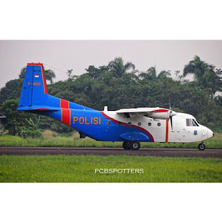 AIRPLANE SCALE MODELKIT: CASA C- 212