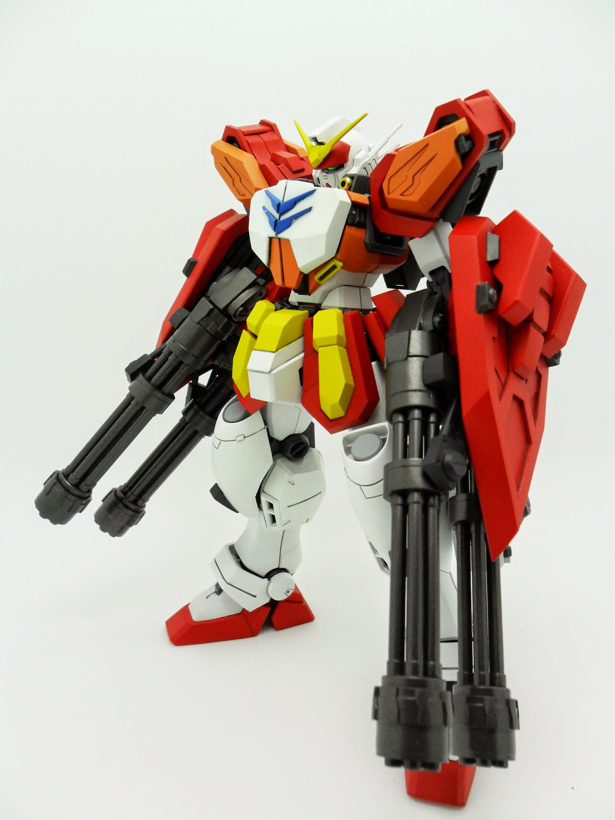 Custom Build: 1/100 Gundam Heavyarms Custom Fantasy Ver. - Gundam Kits ...