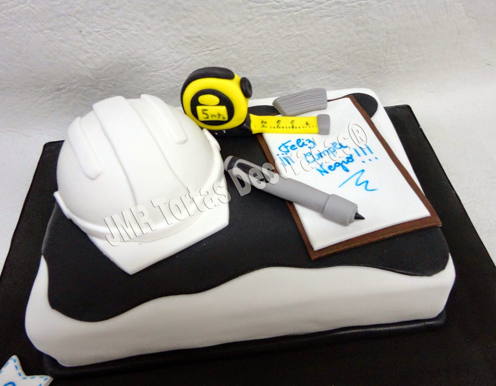 Torta Ingeniero | JMR Tortas Decoradas