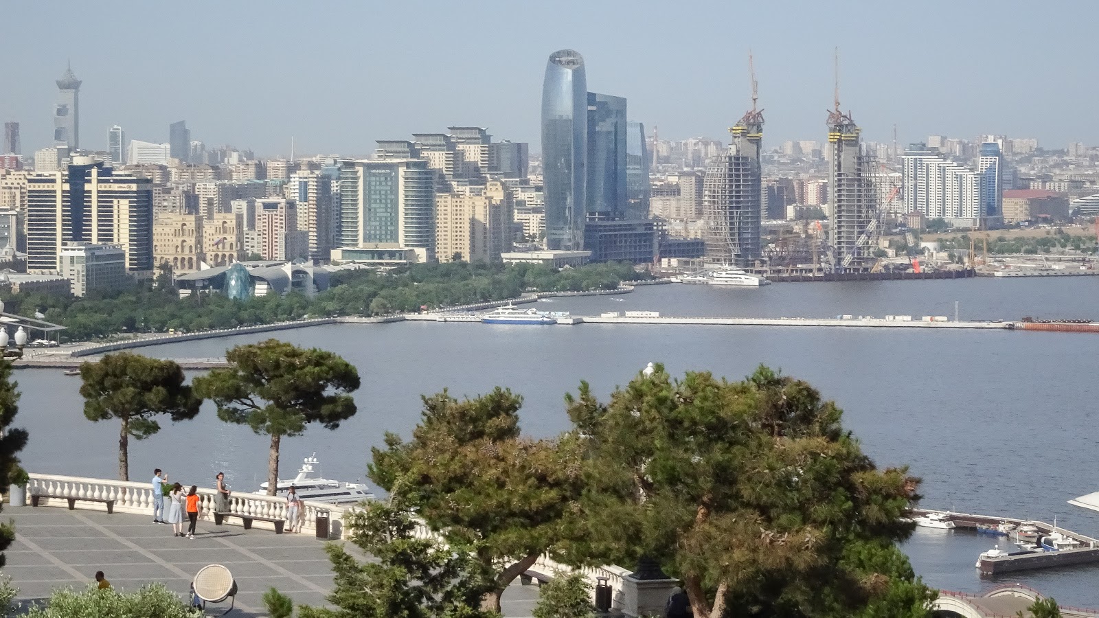 Azerbaijan - 3 days in the next supercity BAKU - Sven's Travel Venues