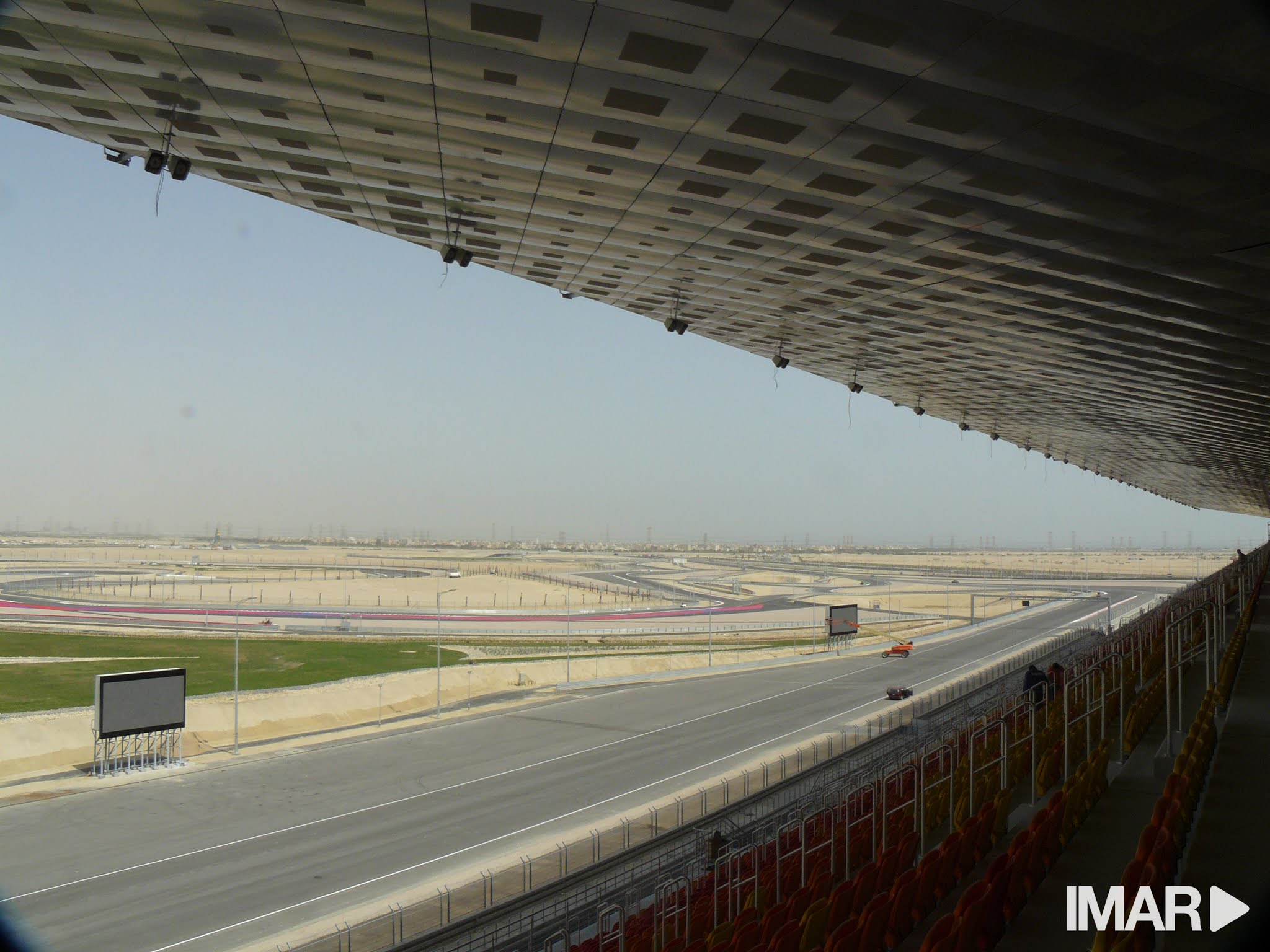 IMAR - Arquitectura & Metal // Architecture & Metal