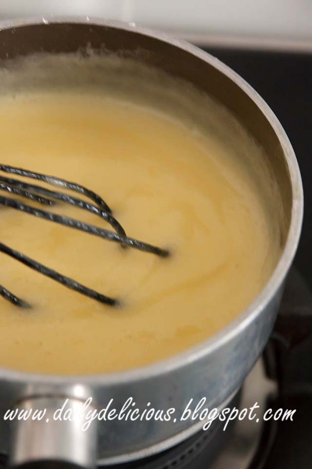 dailydelicious: Lemon Meringue Choux: Lemon choux, my way