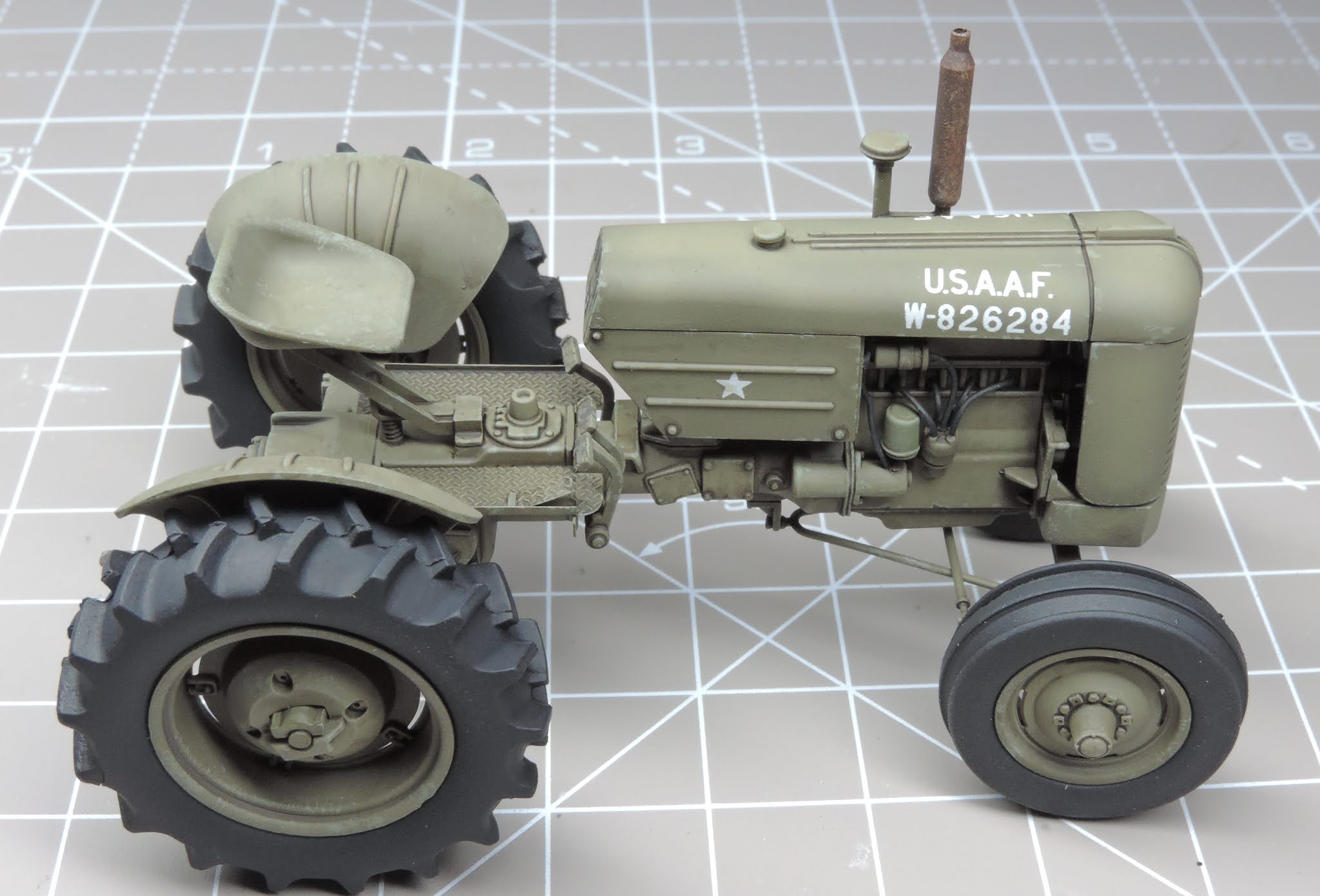 Pete's Model World : Air Force Tractor