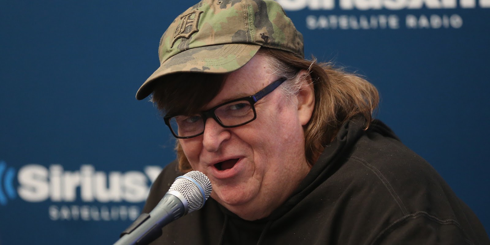 La extraña pareja: ¿QUE INVADIMOS AHORA?, un documental de Michael Moore.