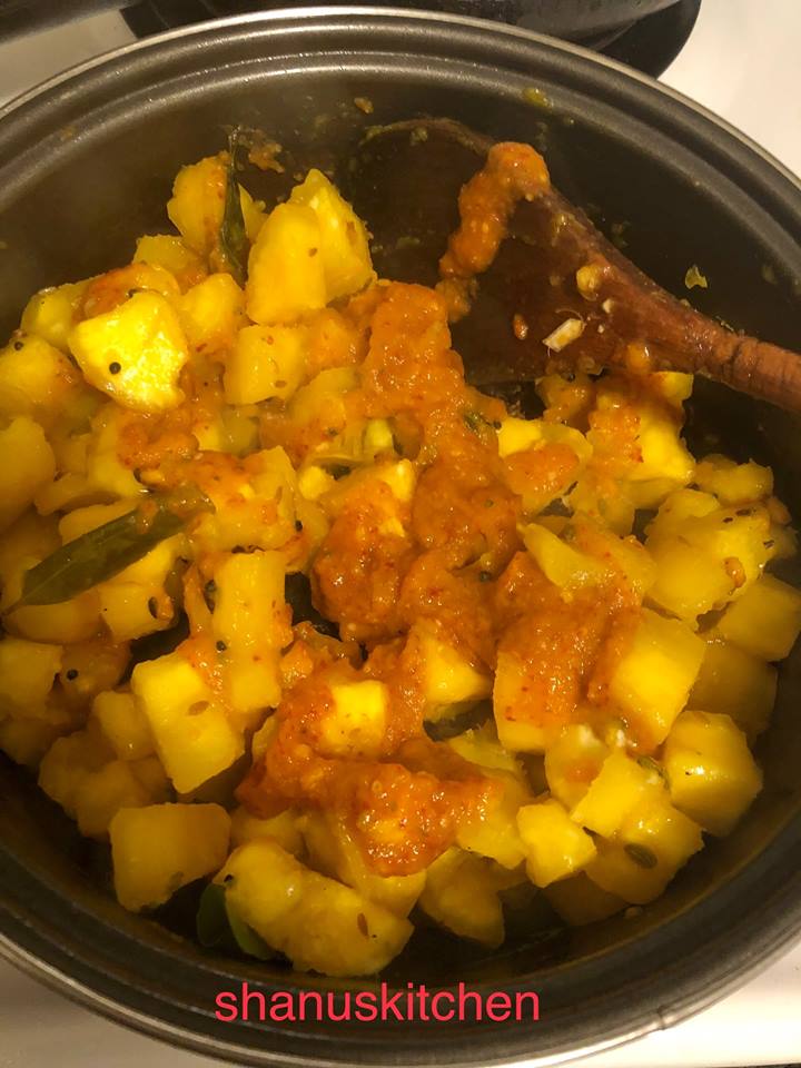 shanuskitchen: Roasted Cassava Curry