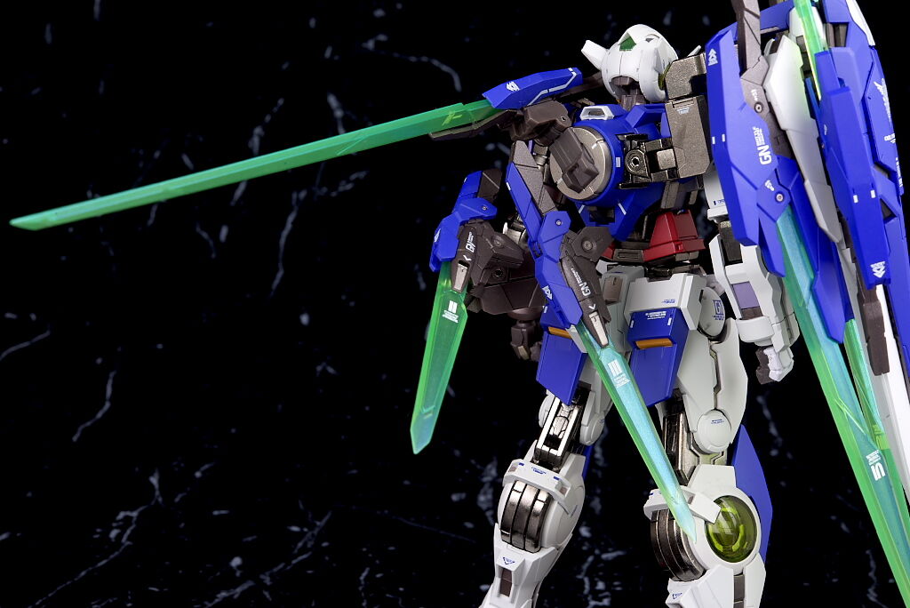 Review of METAL BUILD Gundam Exia Repair IV (Exia R4) Comparing with ...