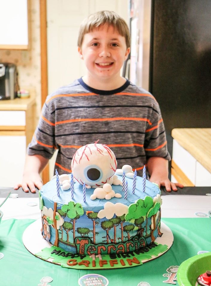 Missy Made It!: Griffin's 11th Birthday Party - Terraria Theme!