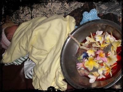 Metode Persalinan Lotus Birth atau Tanpa Memotong Tali Pusat ~ FIFA Zone