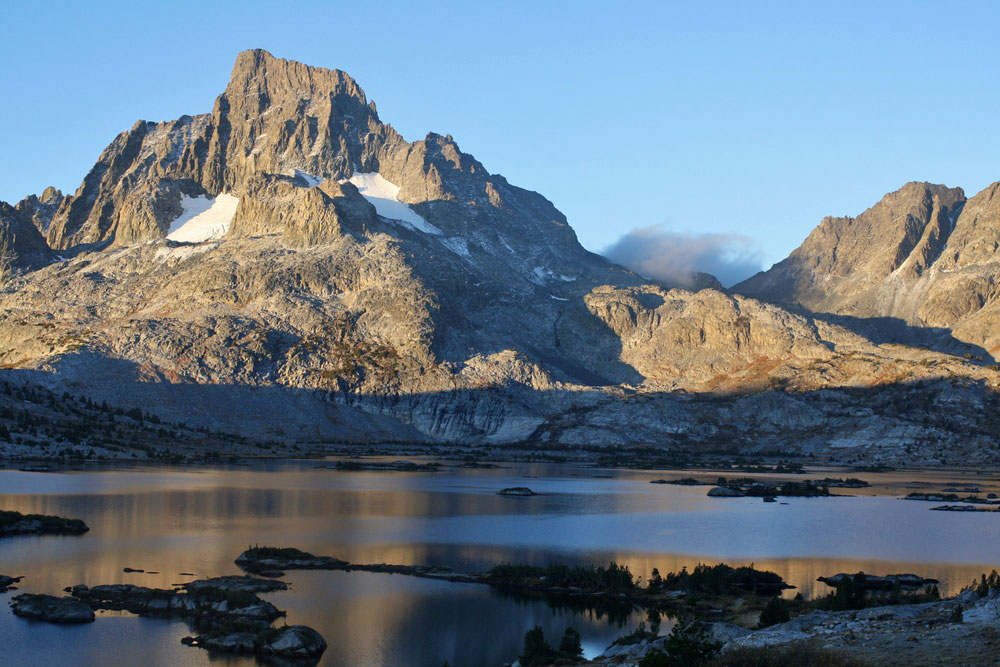 Photos: Sunrise over Thousand Island Lake | Steph and Ben's Travels