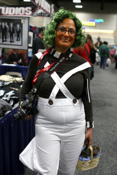 Innova: Cosplay Costumes Dress Up for Comic Con (36 Photos)