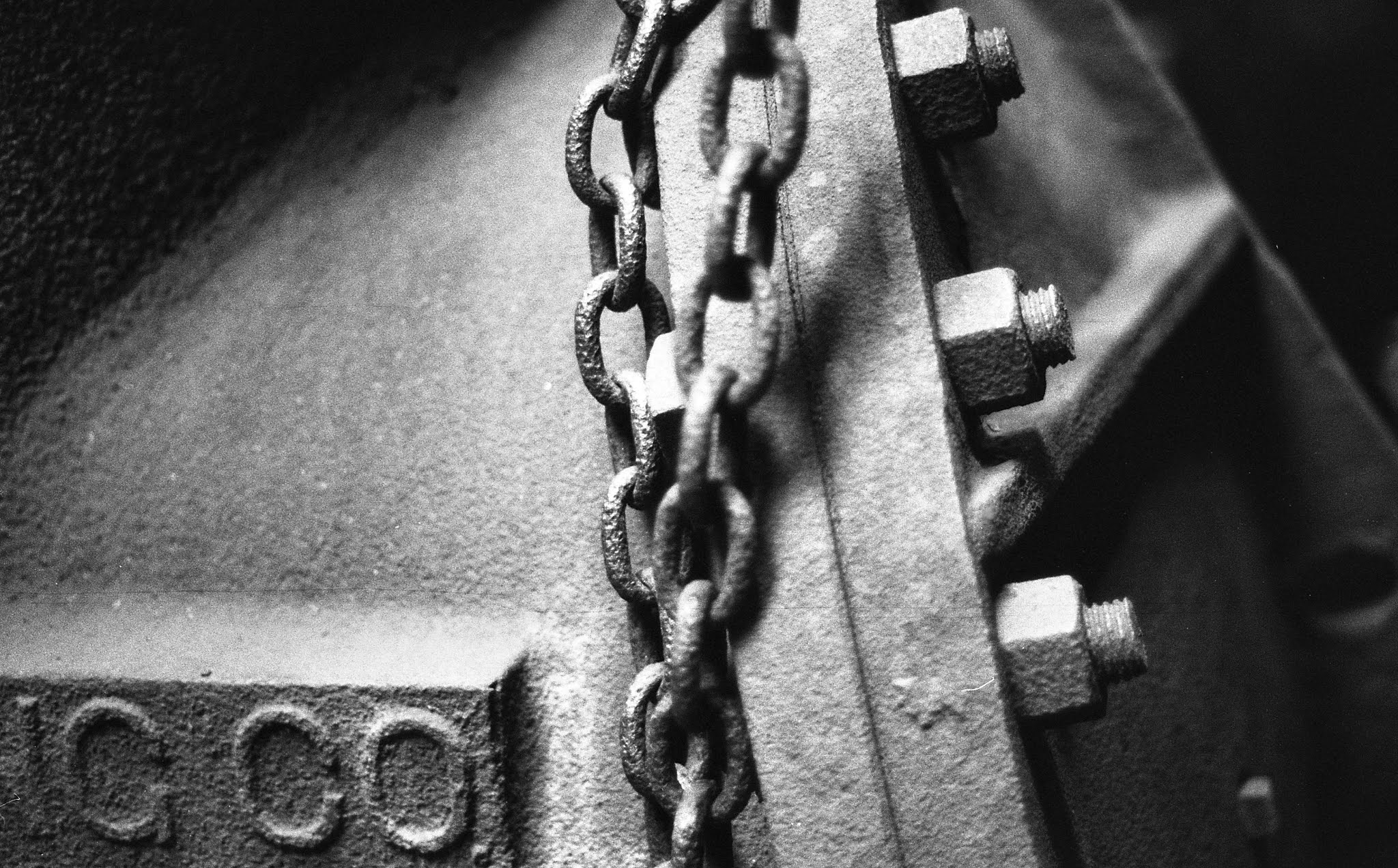 Random Camera Blog: Nikon FE10 - Hands On Review