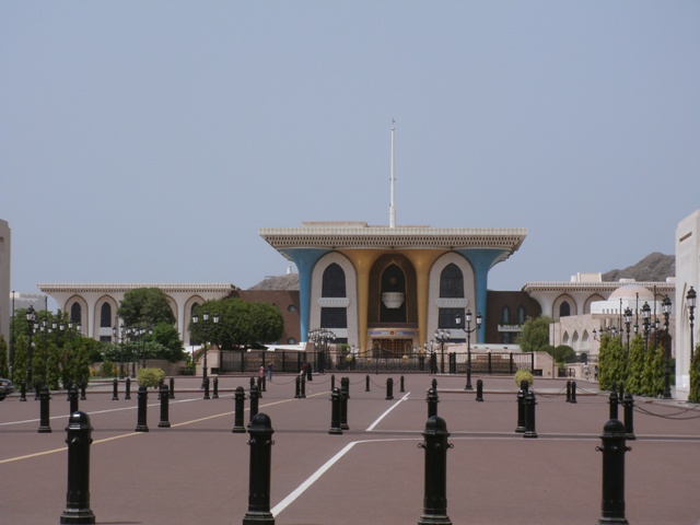 motleycruel: Living LIFE in Muscat