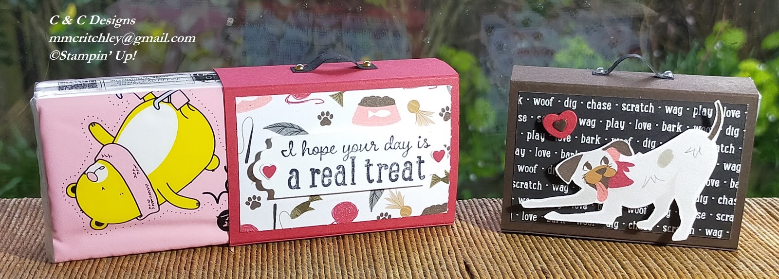 Papercraft Addiction: Cute mini suitcase which hides travel tissues!