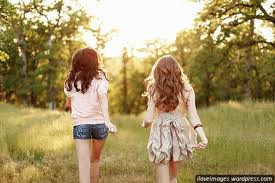 in spatele masti,cele mai bune prietene