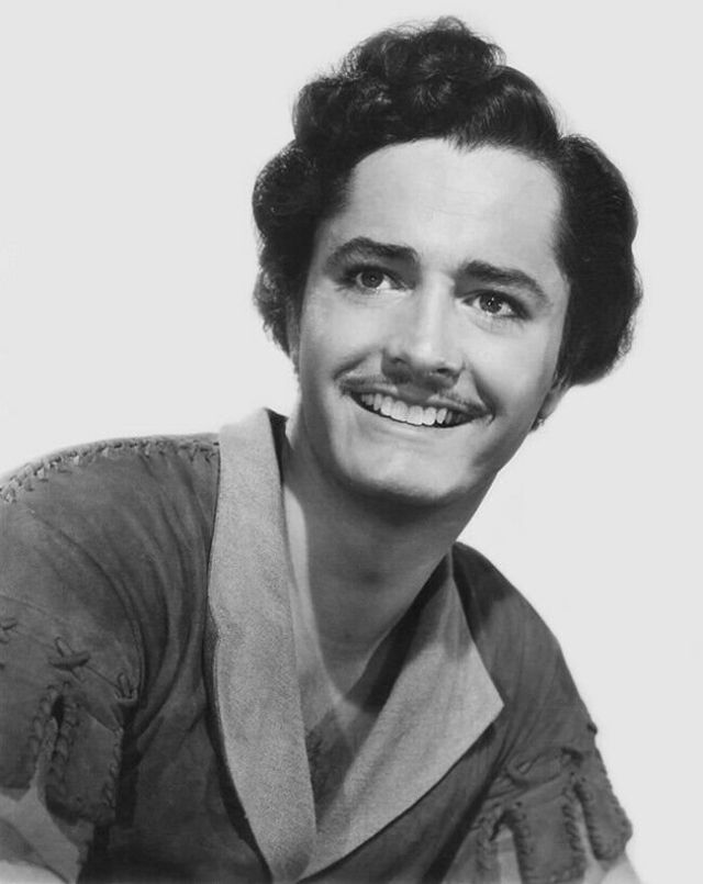 35 Handsome Portrait Photos of John Derek in the 1940s and ’50s ...