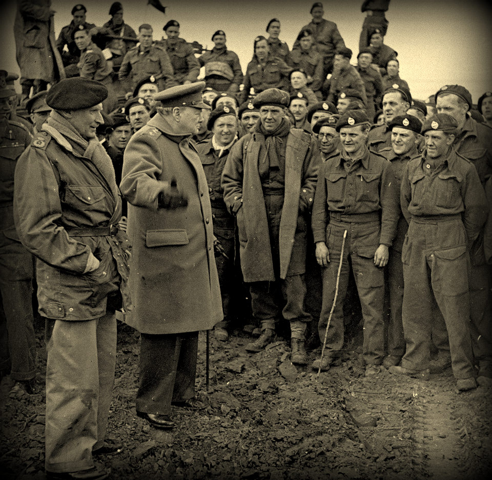 ΙΣΤΟΡΙΑ ΕΛΛΗΝΙΚΗ ΚΑΙ ΠΑΓΚΟΣΜΙΑ : ΒΕΡΟΛΙΝΟ 1945 - Η ΠΤΩΣΗ ΤΗΣ ΧΙΤΛΕΡΙΚΗΣ ...