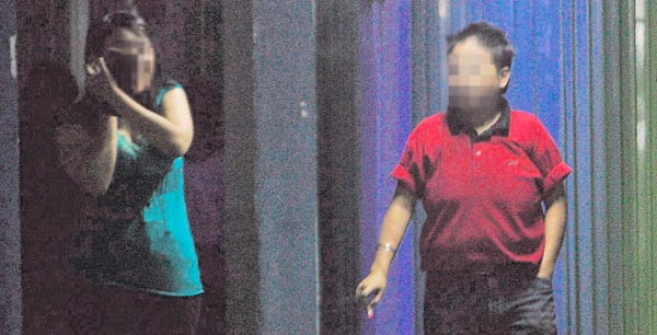 Cerita Benar Seorang Anak Bercinta Dengan Ayah Sendiri ! - media ... Cerita Benar Seorang Anak Bercinta Dengan Ayah Sendiri ! - media ...
