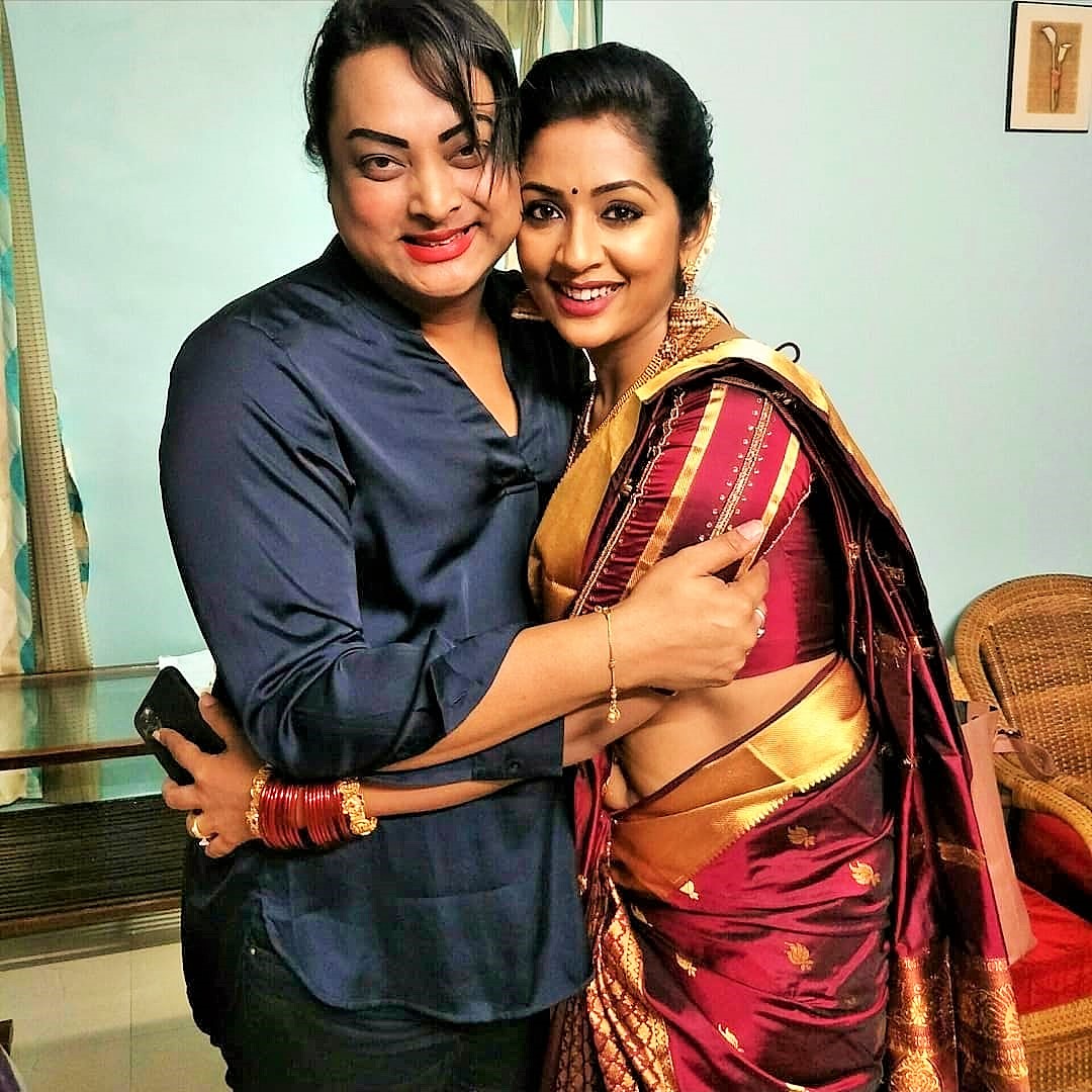 Navya Nair Hot Saree Navel