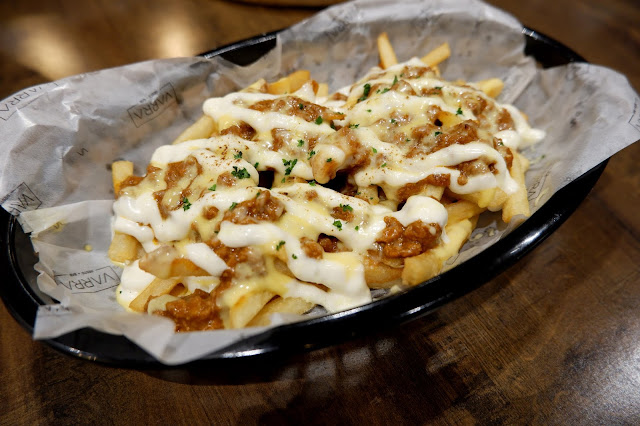 Sand Under My Feet: Varra Restobar - San Juan's New It Place