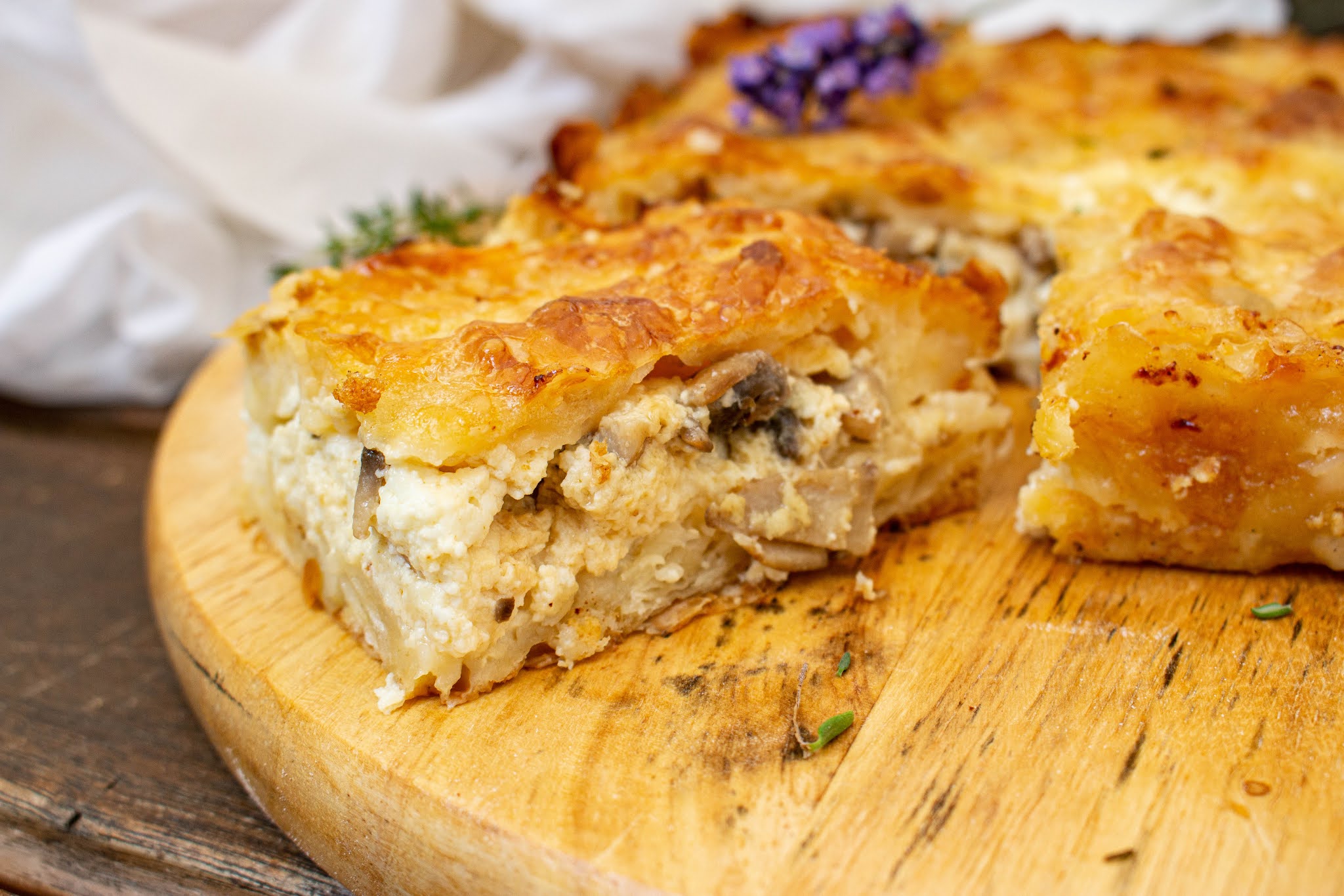 ΜΑΝΙΤΑΡΟΠΙΤΑ ΜΕ ΞΗΡΑ ΦΥΛΛΑ ΚΡΟΥΣΤΑΣ | MUSHROOM PIE WITH DRY CRUSTY ...